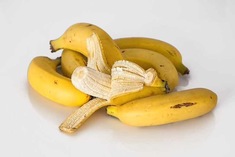 Split Ends: 8 Natural Remedies to Repair Damaged Hair - Discover the ...