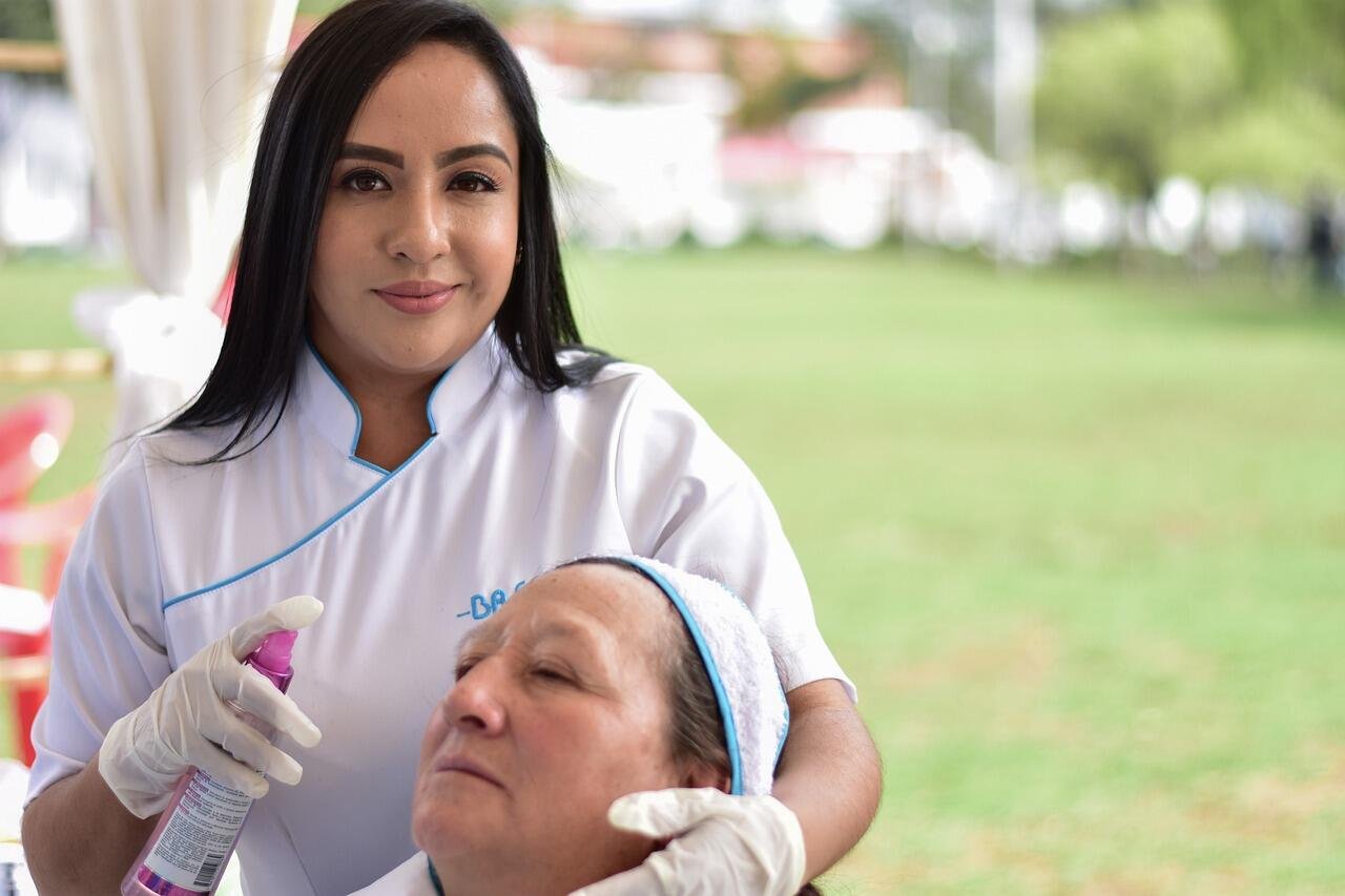 13 Steps to a Perfect Facial Cupping Routine - Discover the Cure Within