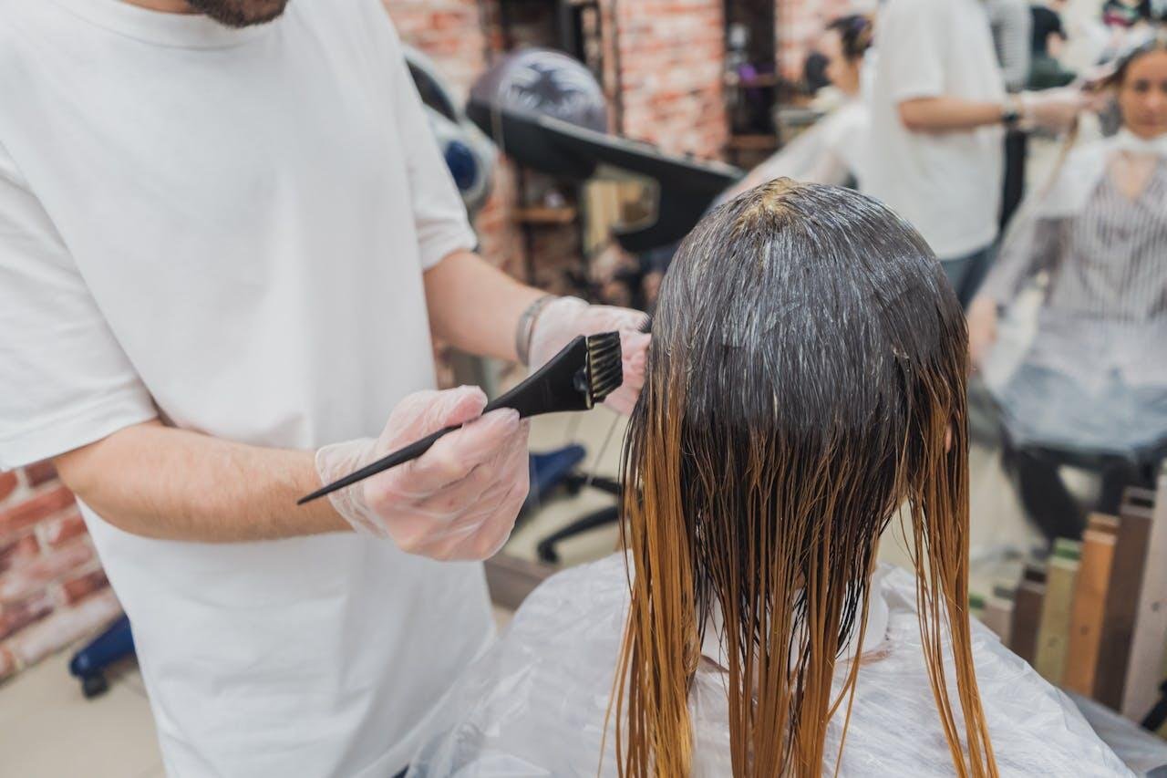 How Long Do You Leave Bleach in Your Hair? Timing Tips for Safe ...