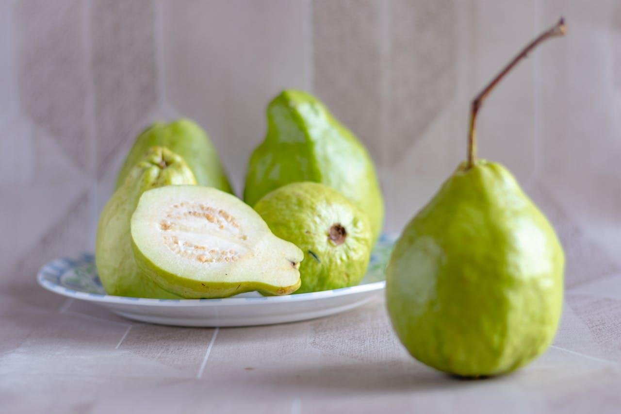 Don't Toss That Peel! Unexpected Skincare Benefits of Guava Fruit Peel ...