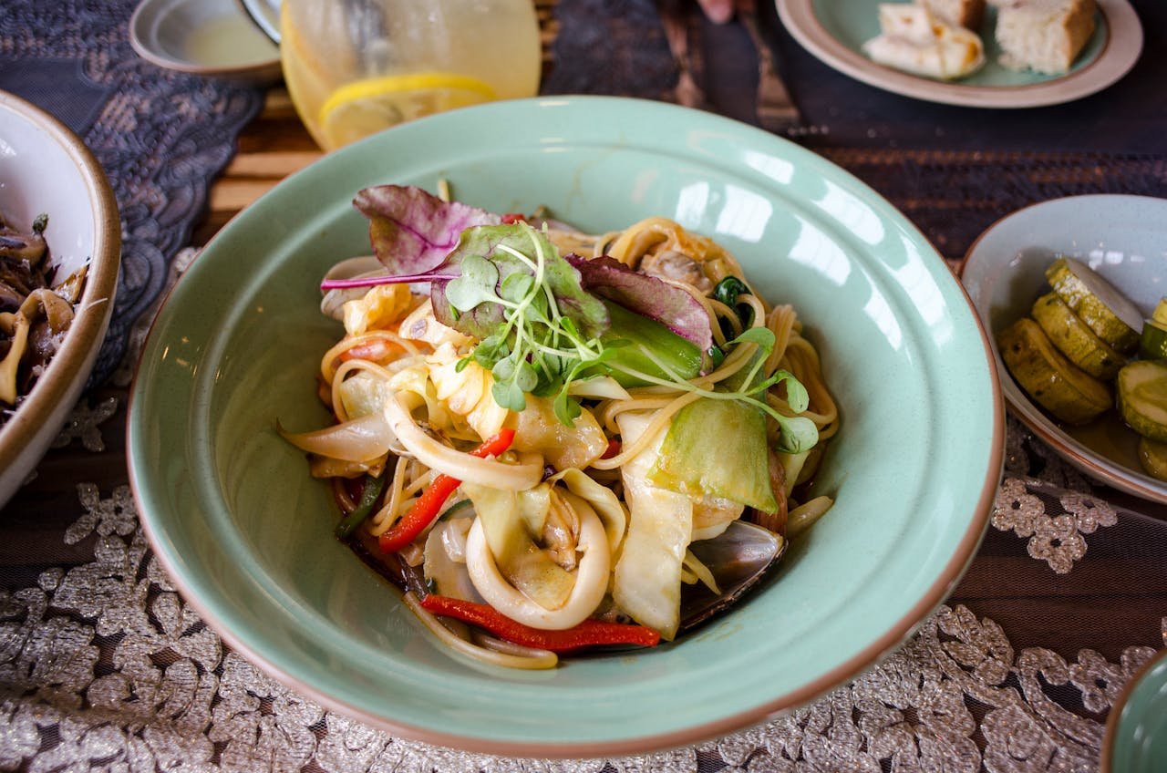 Paleo Dining Out Guide: How to Make Healthy Choices – Discover the Cure ...