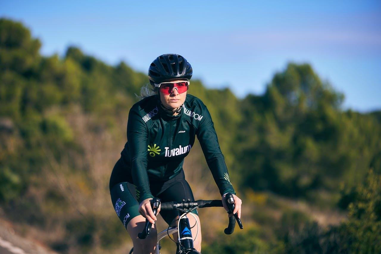 Mastering Hills: Uphill Cycling Techniques for Casual Riders - Discover ...