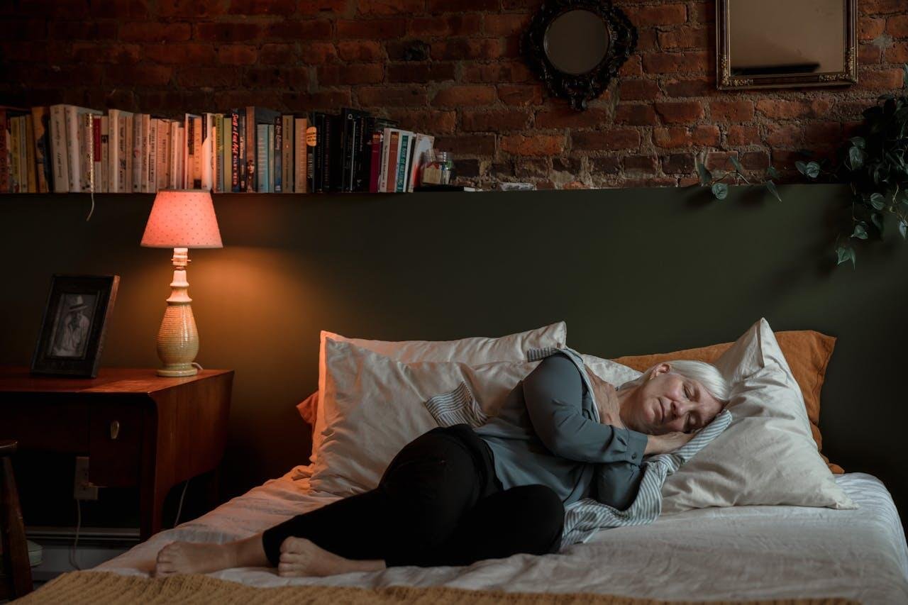 How to Get Deep Sleep Naturally: 10 Science-Backed Tips - Discover the ...