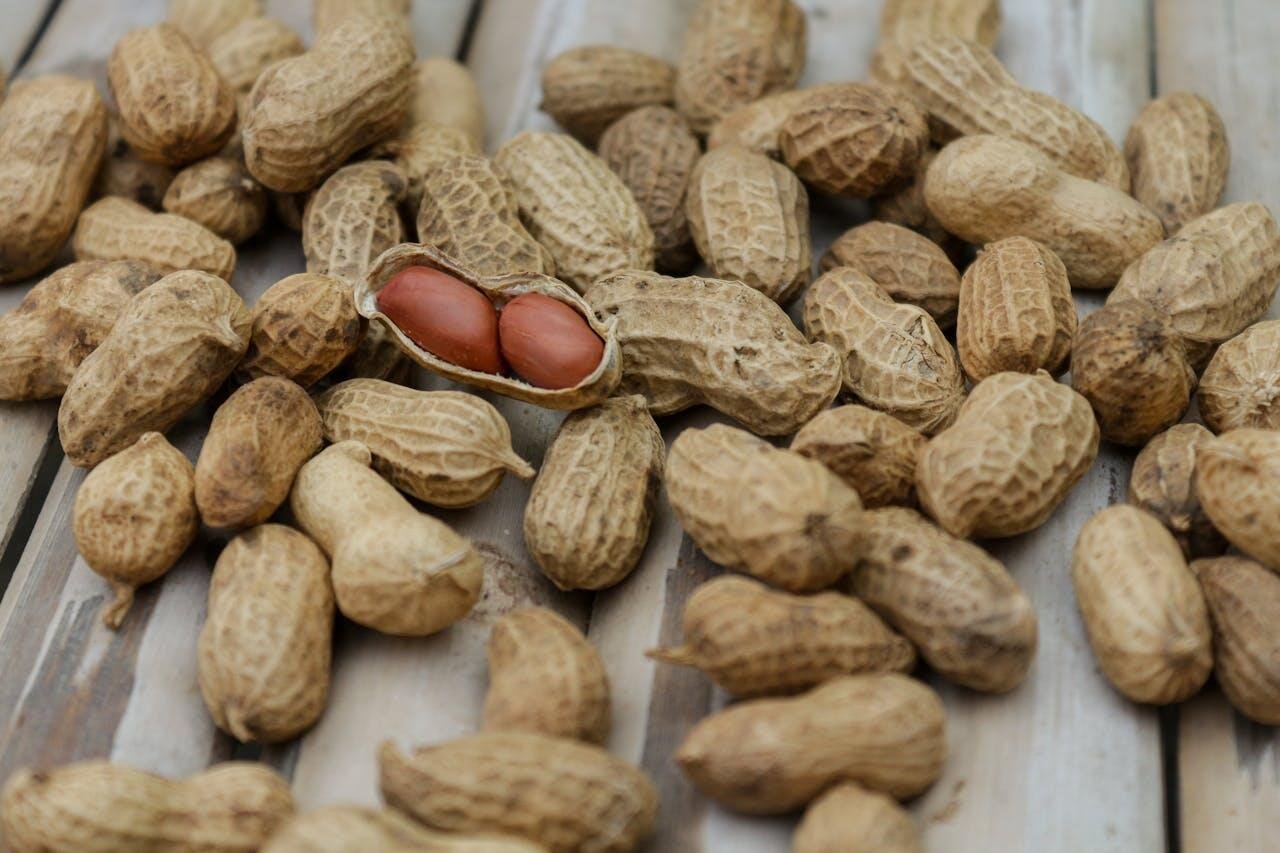 Red Skin Peanuts: Antioxidant Benefits and Culinary Uses - Discover the ...